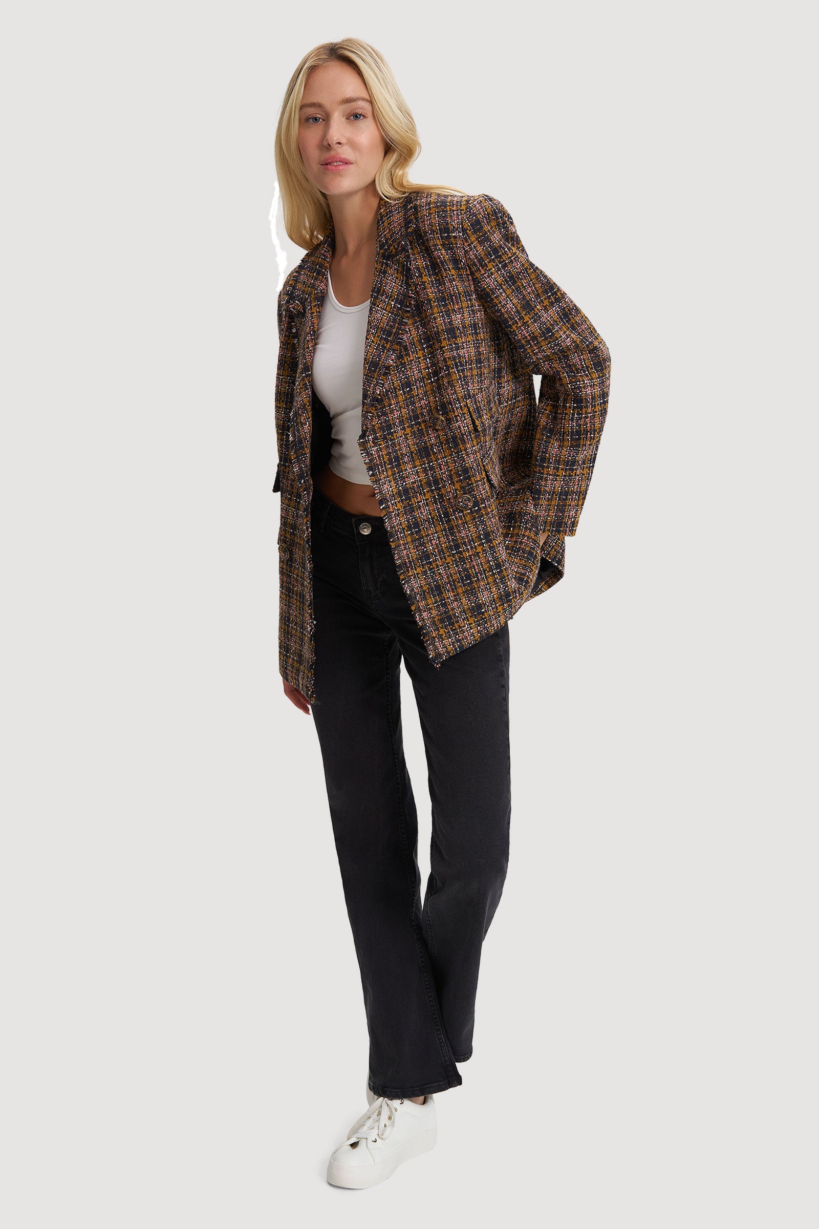 Alba Short Length Blazer | Noize